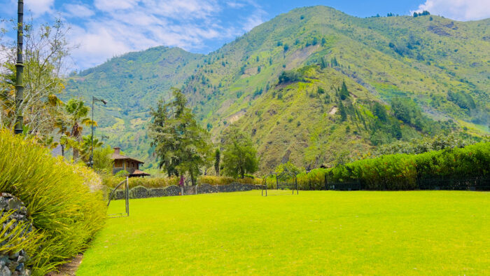 Want to discover more about the environment surrounding Samari Spa Resort?